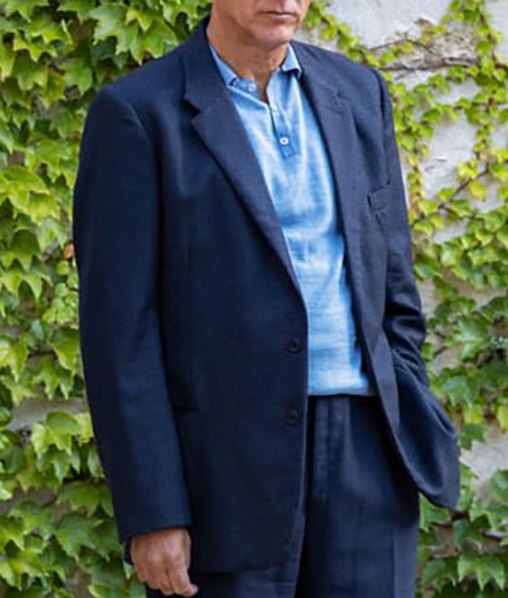 Sam Spade Monsieur Spade (Clive Owen) Blue Blazer