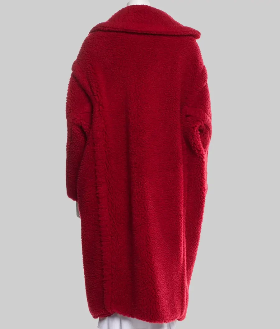 Rebel Wilson Red Fur Coat | US Jackets